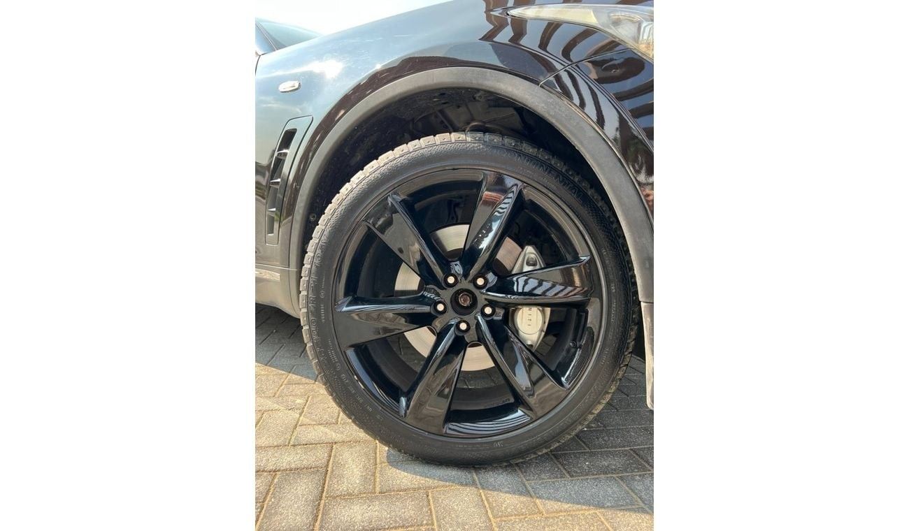 Used Infiniti FX50 Sport Luxury 5.0L 2011 for sale in Dubai - 817982