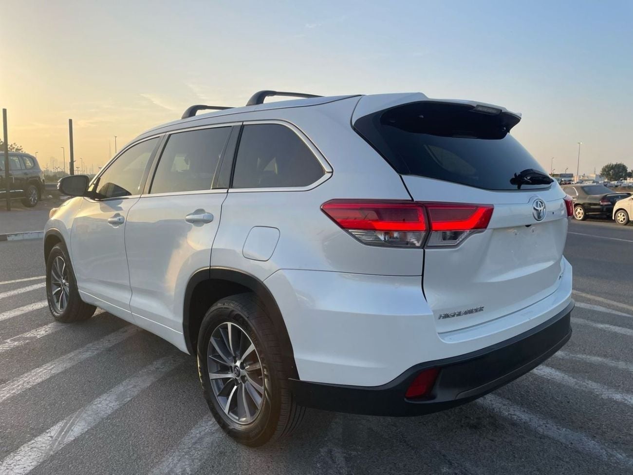 Used 2018 Toyota Highlander XLE 3.5L V6 Full Option - 7 Seater With ...