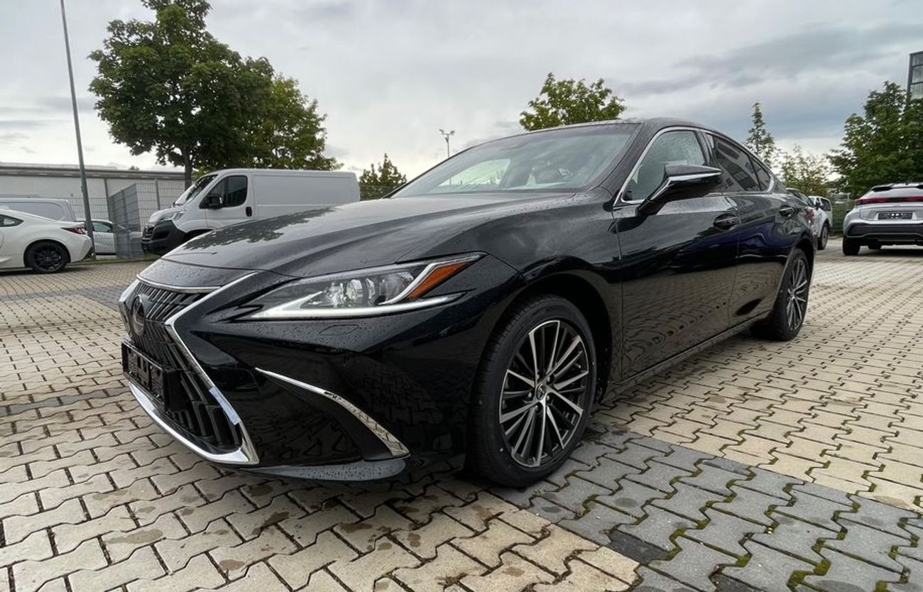 New Lexus ES300h hybrid 2025 for sale in Dubai - 899839