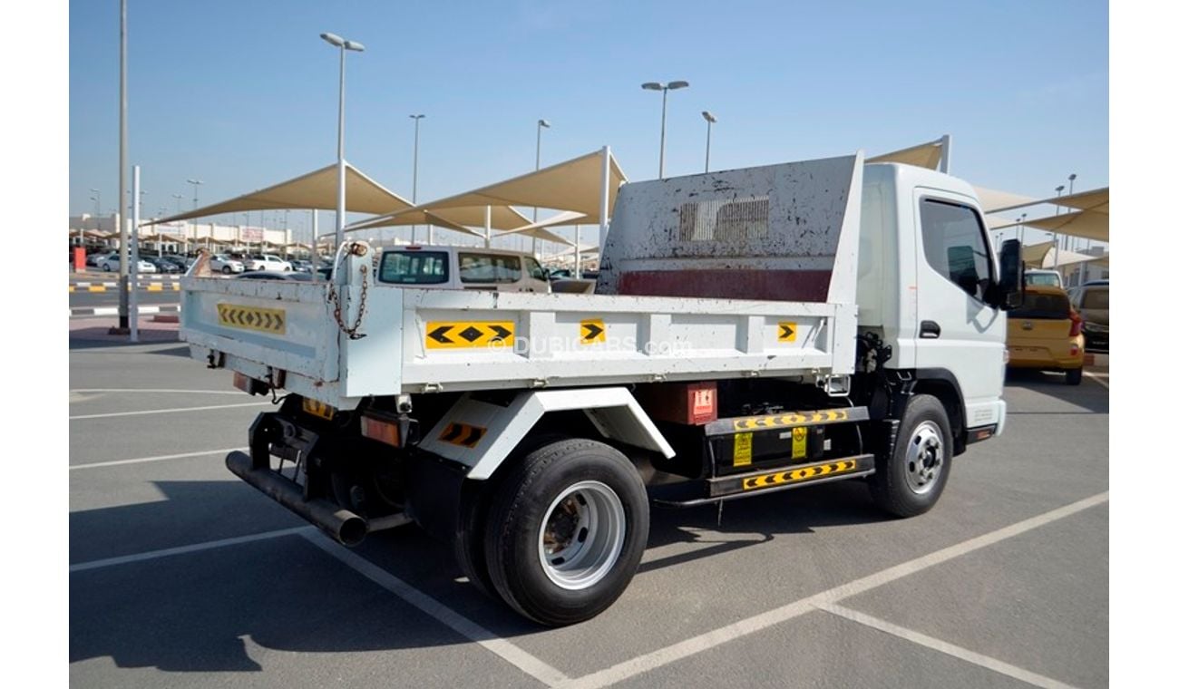 Used Mitsubishi Fuso Canter Tipper 2015 for sale in Dubai - 99299