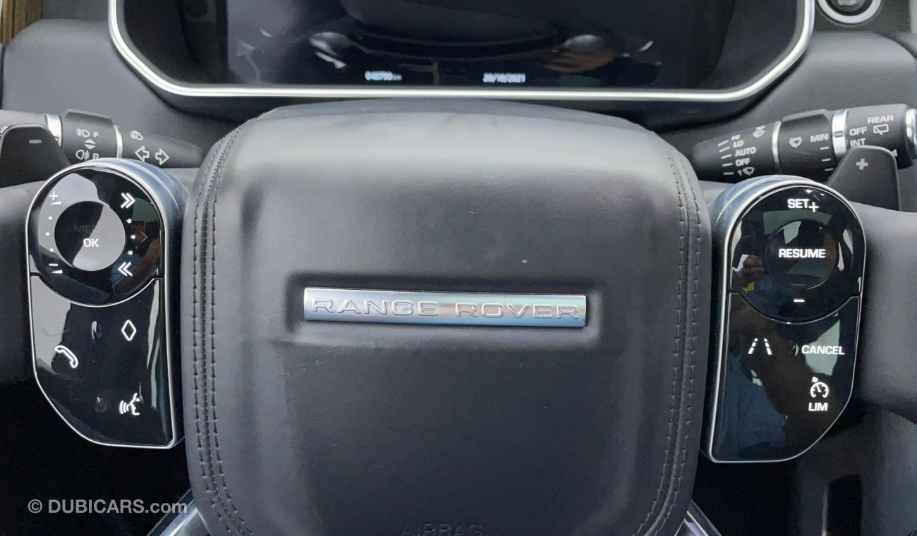 Used Land Rover Range Rover VOUGE 3000 2018 for sale in Dubai - 472749