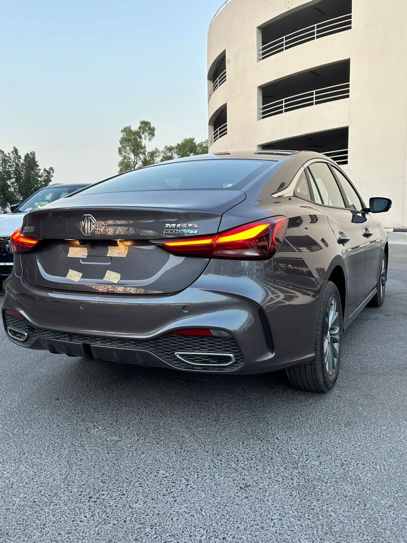 New MG MG5 1.5L 129 HP L4 2024 for sale in Dubai - 849668