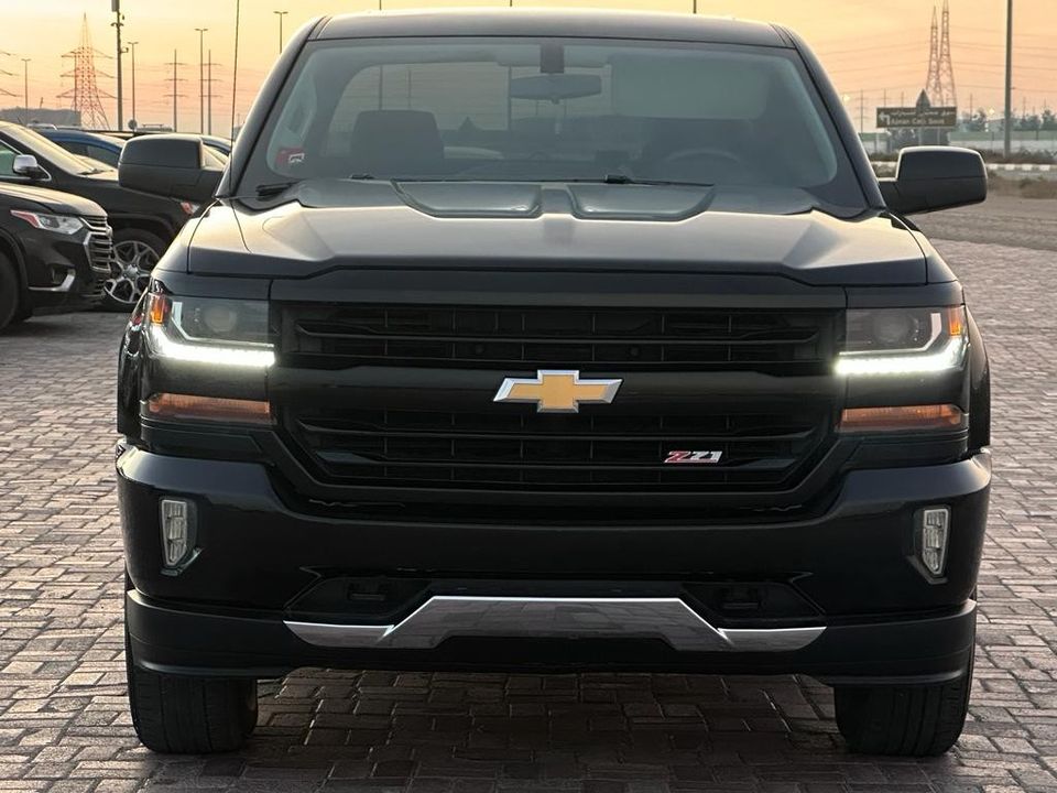 Used Chevrolet Silverado LT2 Z71 2018 for sale in Dubai - 707490