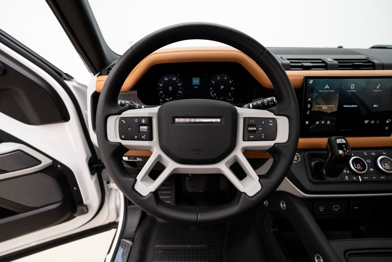 New Land Rover Defender P400 90 HSE 3.0L (5 Seater) 2024 for sale in Dubai - 861444