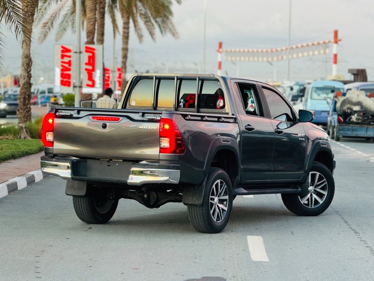 Used Toyota Hilux RHD 2020 for sale in Dubai - 749626