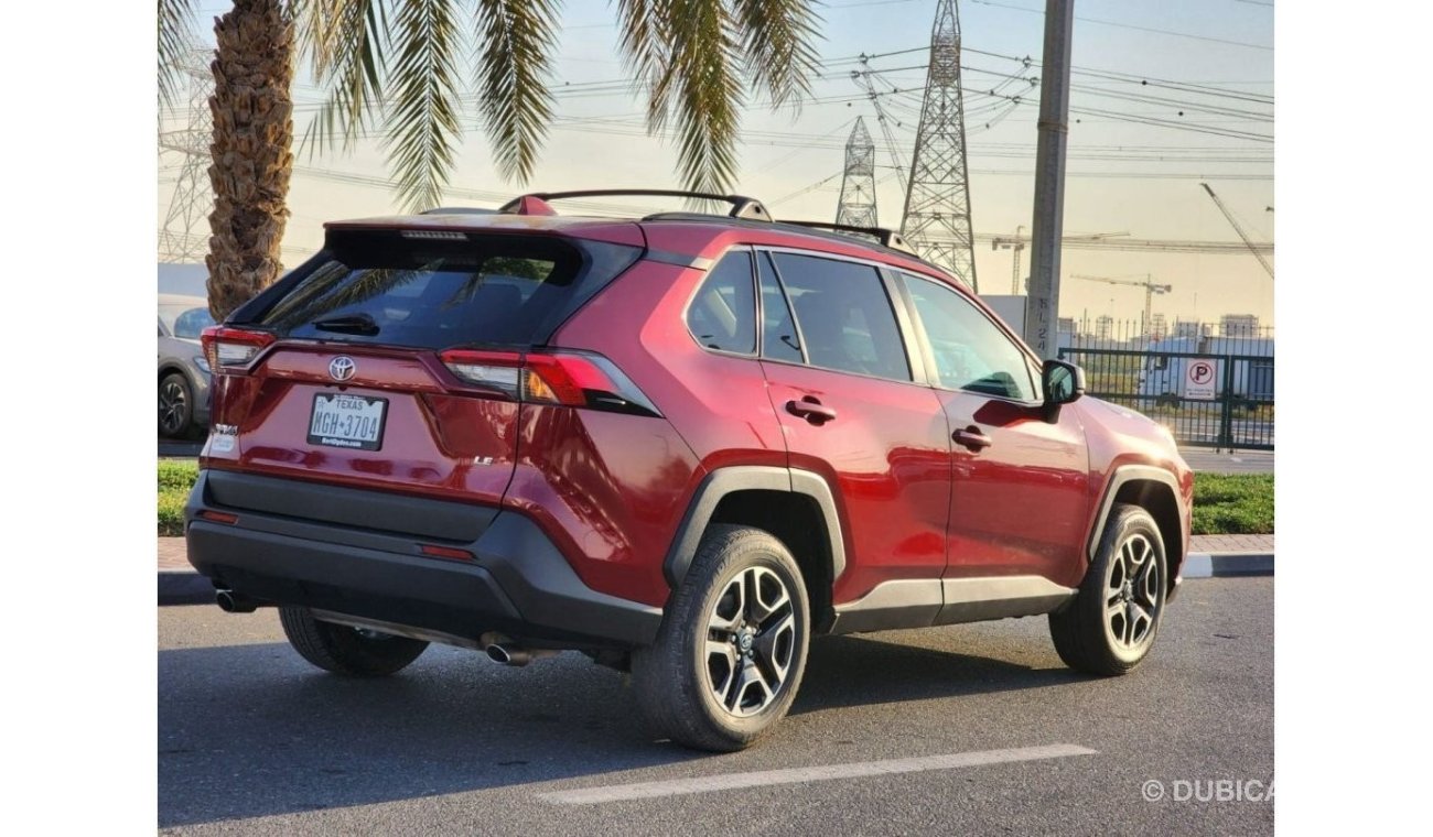 Used Toyota RAV4 RAV4 LE 2WD 2019 for sale in Dubai - 696756