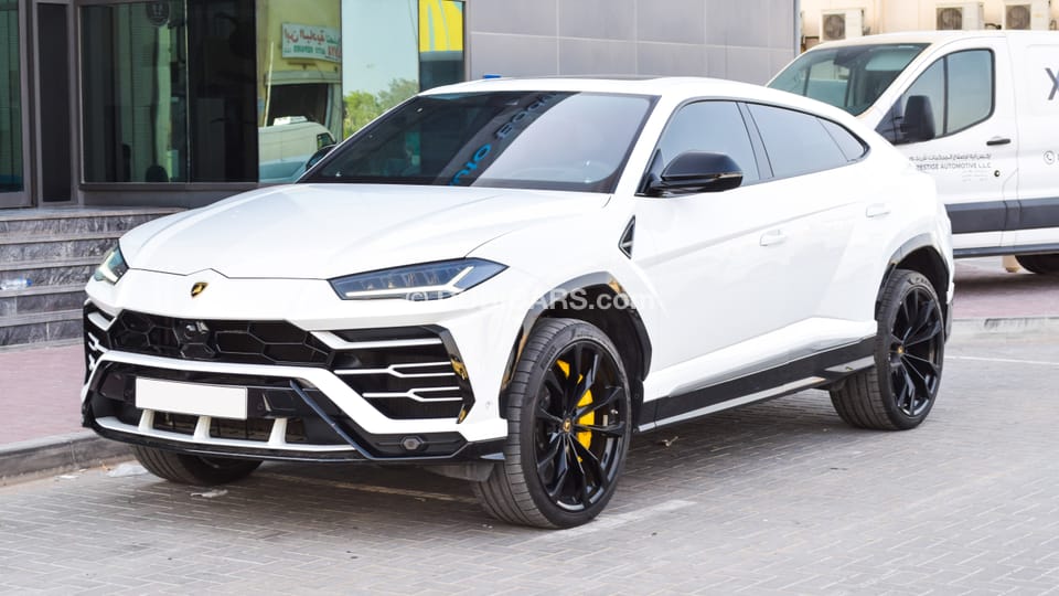 Lamborghini Urus for sale: AED 1,000,000. White, 2019