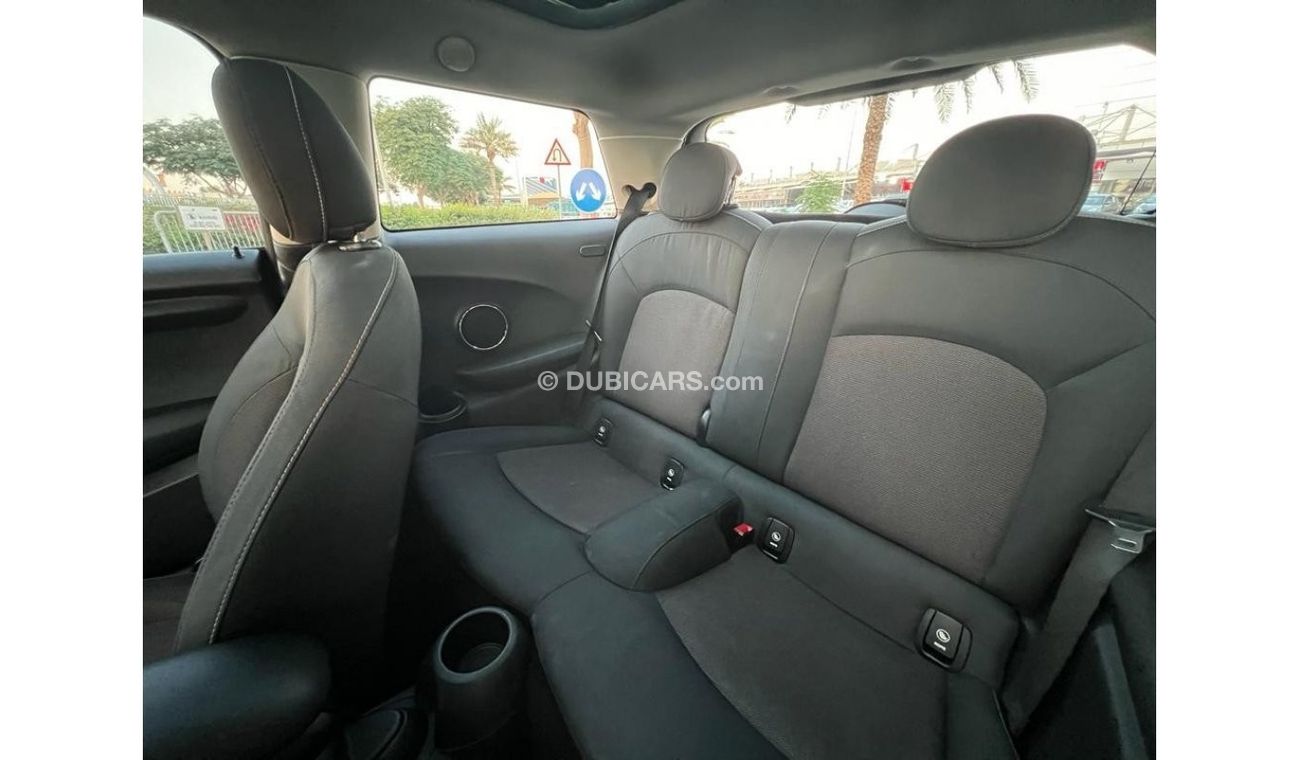 Used Std MINI COOPER 2018 GCC FULL OPTIONS 2018 for sale in Dubai - 690953