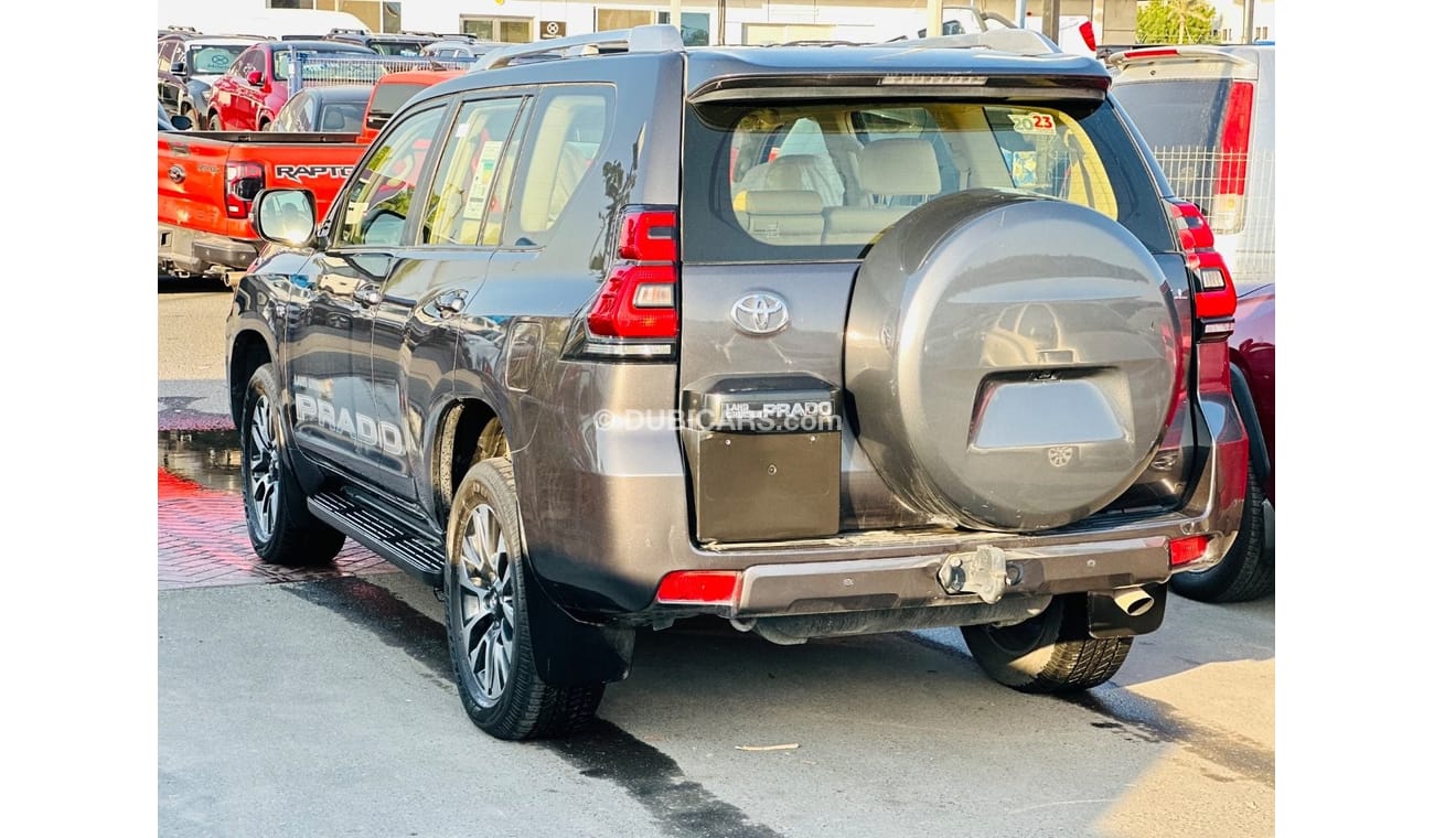 مستعملة تويوتا برادو TXL 2023 للبيع في دبي - 792772