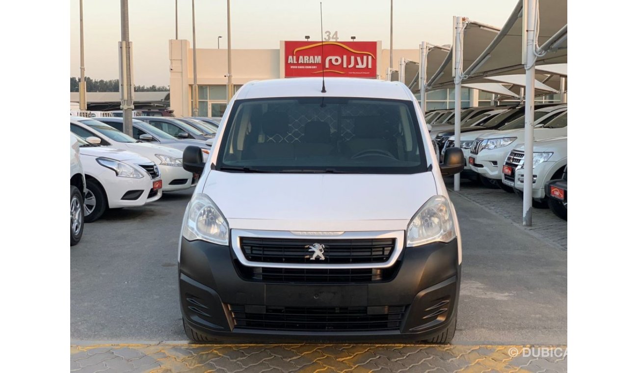 Used Peugeot Partner 2019 Van Ref#88 2019 for sale in Sharjah - 581897