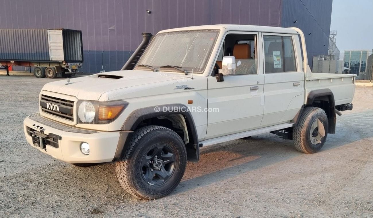 New Toyota Land Cruiser Pick Up TOYOTA LC 79 DC 4.5 V8 Anniversary specs 2023 for sale in Dubai ...