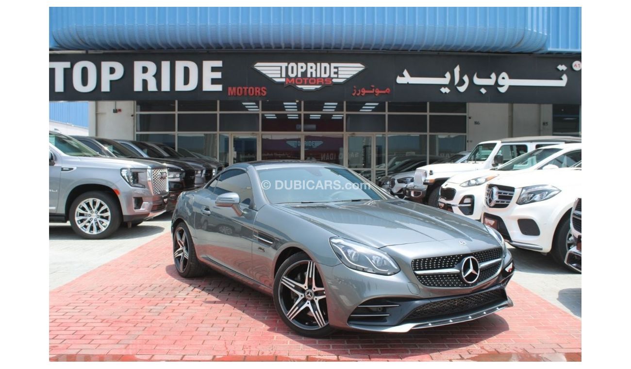 Used Mercedes-Benz SLC 200 2020 for sale in Dubai - 645321