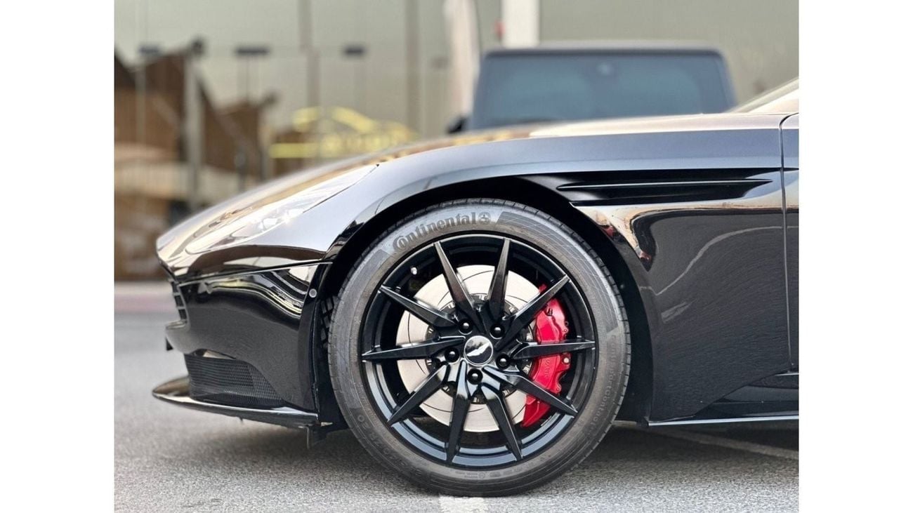 Used Std ASTON MARTIN DB11 20199 2019 for sale in Sharjah - 741623