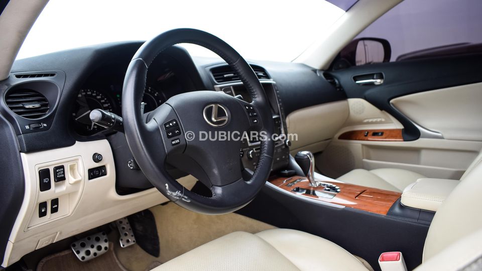 Used Lexus IS300 C 2010 for sale in Dubai - 214981