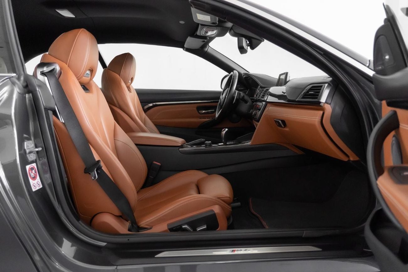 Used BMW M4 Std 2016 for sale in Dubai - 740947