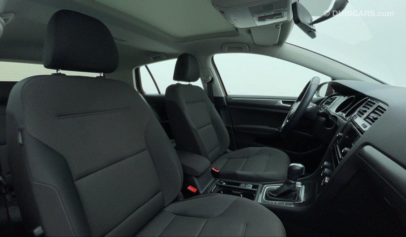 Used Volkswagen Golf TSI SE 2000 2019 for sale in Dubai - 488431