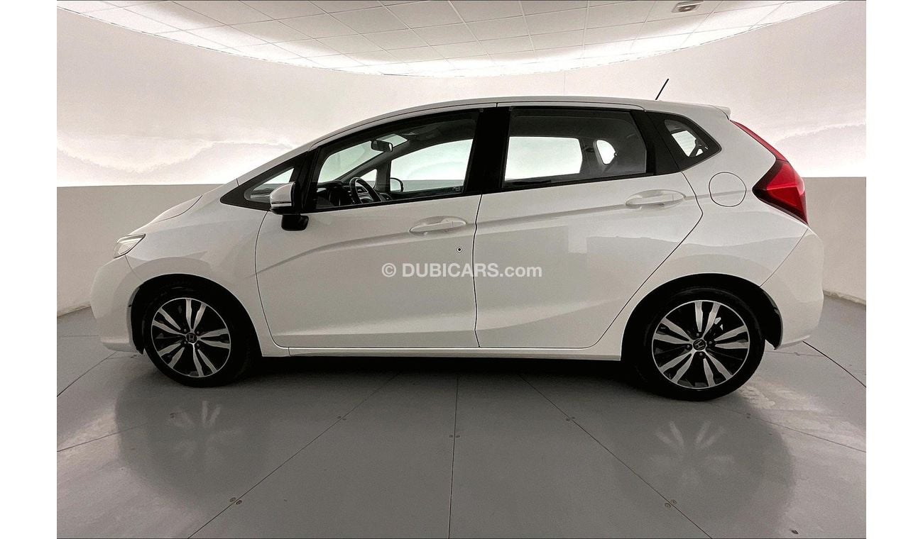 Used Honda Jazz EX 2018 for sale in Dubai - 652620