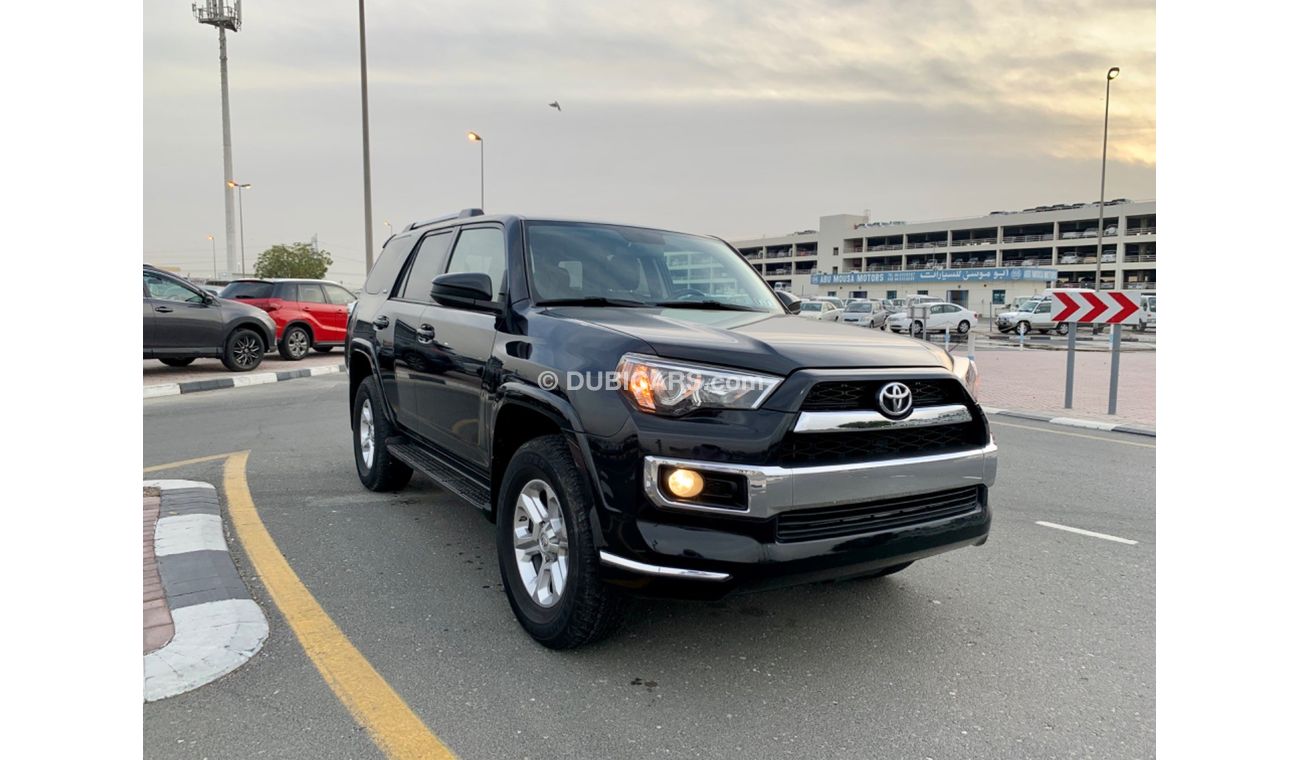 Used Toyota 4Runner 2019 for sale in Dubai - 500538