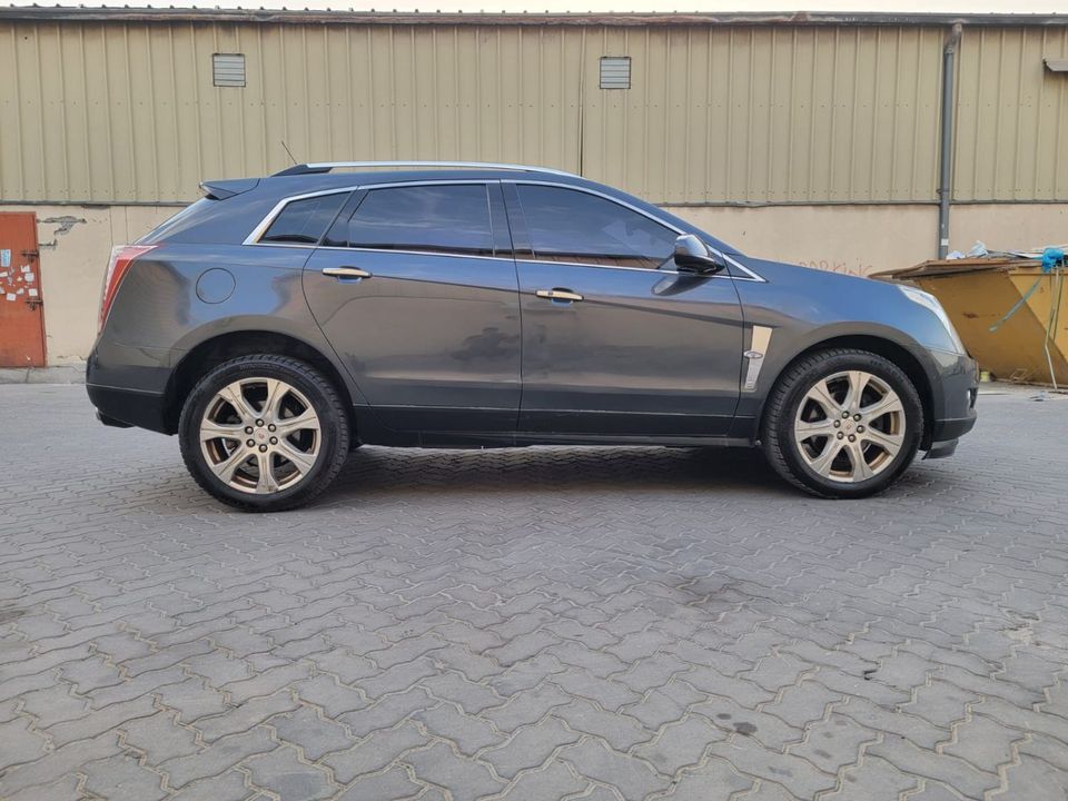 مستعملة كاديلاك SRX CADILLAC SRX FULL OPTION 2010 للبيع في دبي - 854151