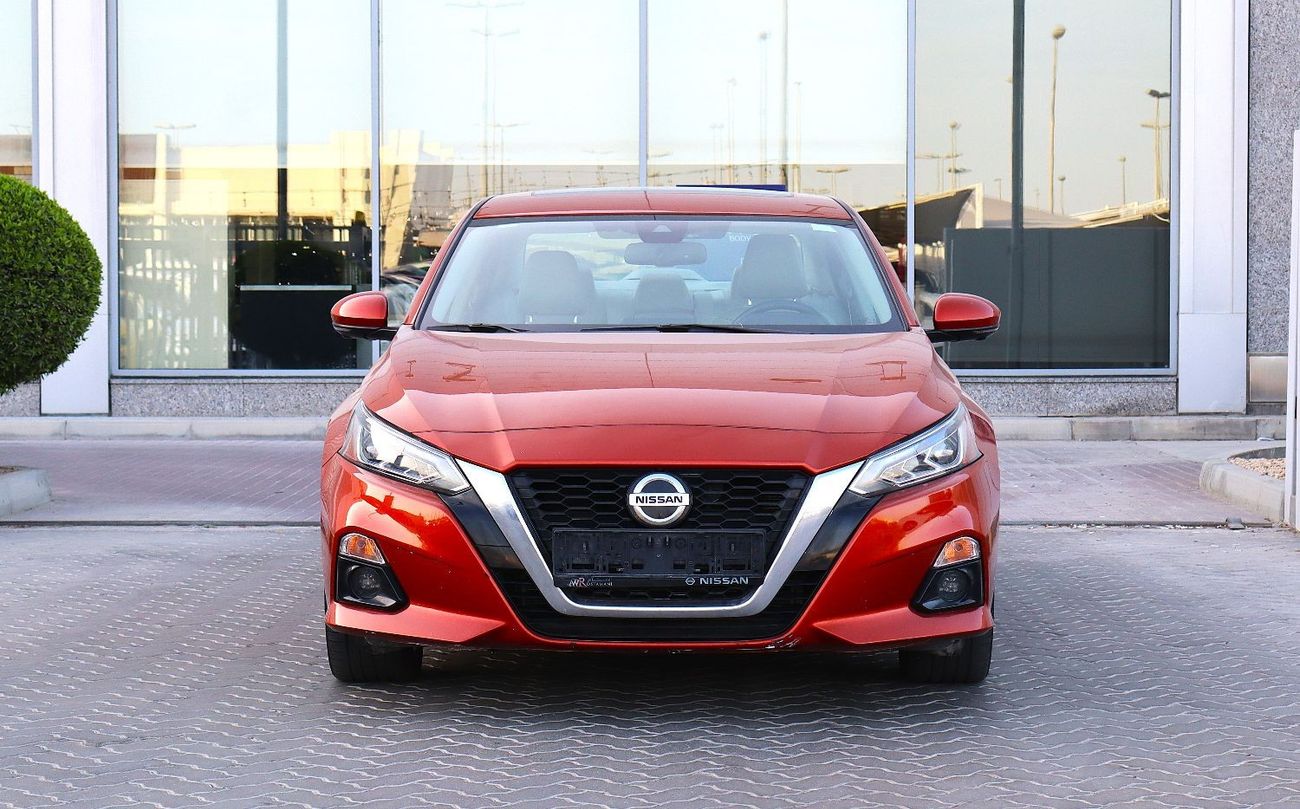 Used Nissan Altima SL 2.5L 2020 for sale in Sharjah - 831892
