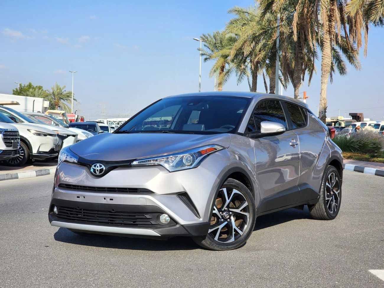 Used TOYOTA CHR 2018 SILVER 2018 for sale in Dubai - 713264