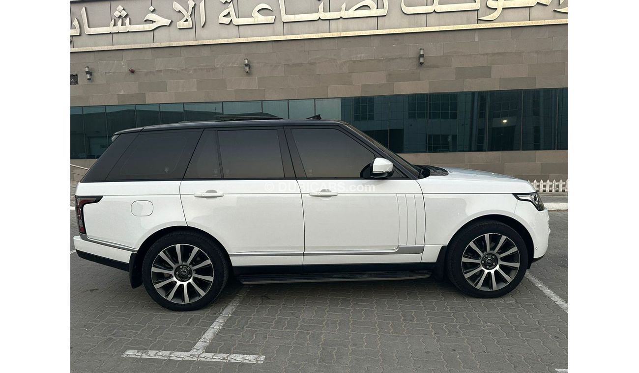 Used Land Rover Range Rover 2015 for sale in Dubai - 655196