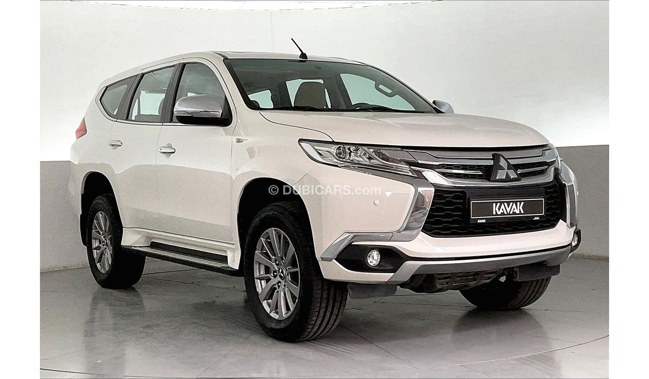 Used Mitsubishi Montero GLS Mid 2019 for sale in Dubai - 637993
