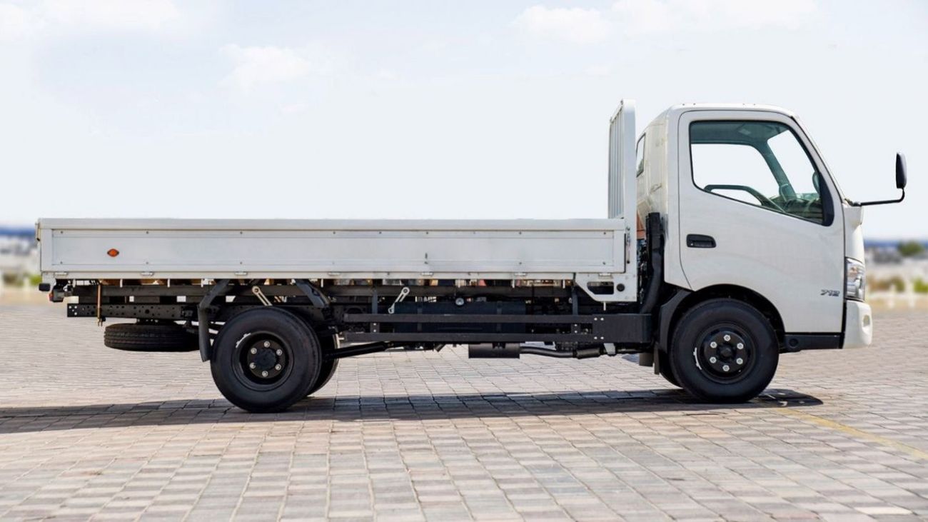 New HINO 300 3711 SC CARGO TRUCK 4.0D MT MY2023 2023 for sale in Dubai - 759969