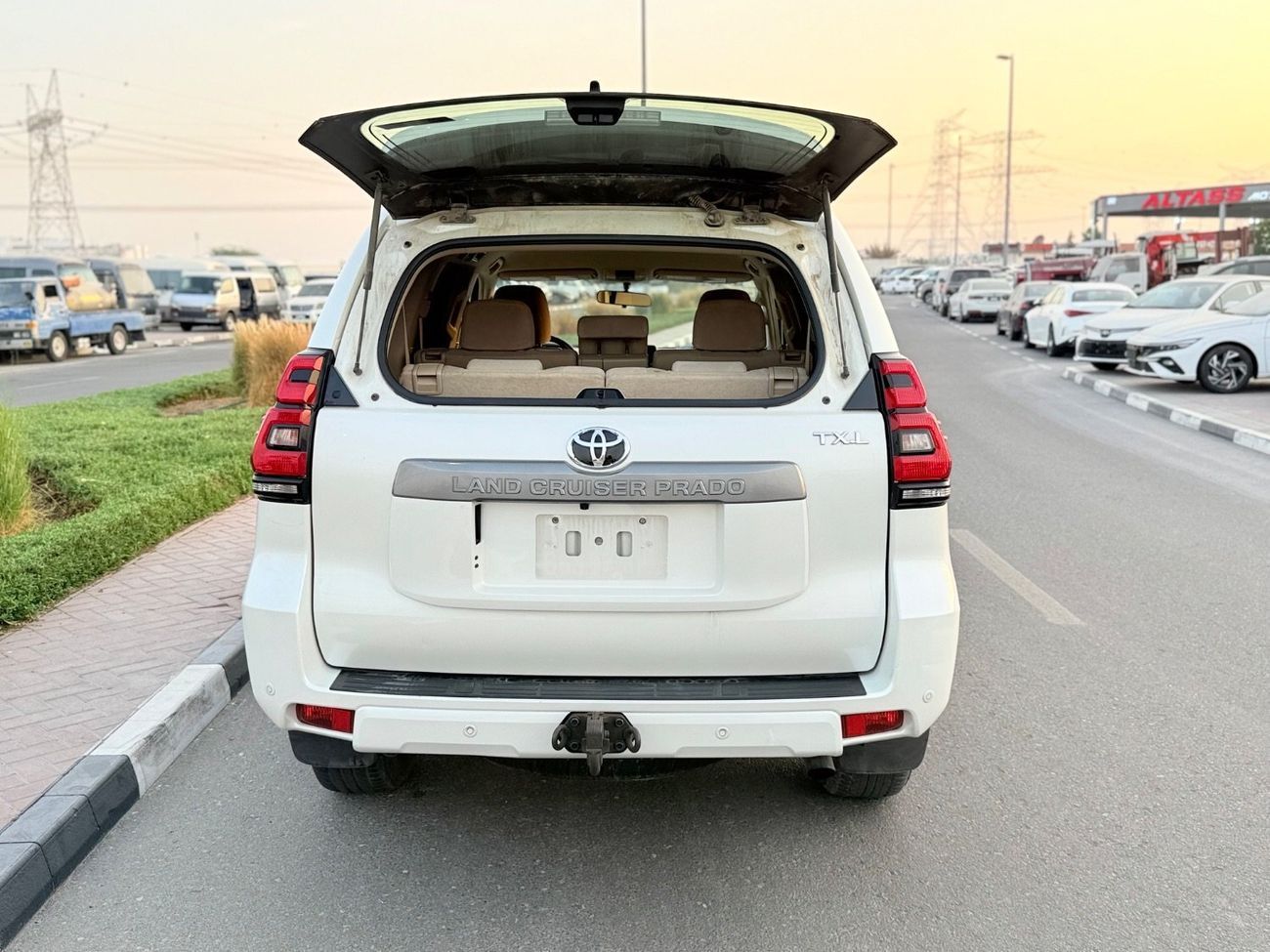 مستعملة تويوتا برادو TXL 2.8L 2021 للبيع في دبي - 872123