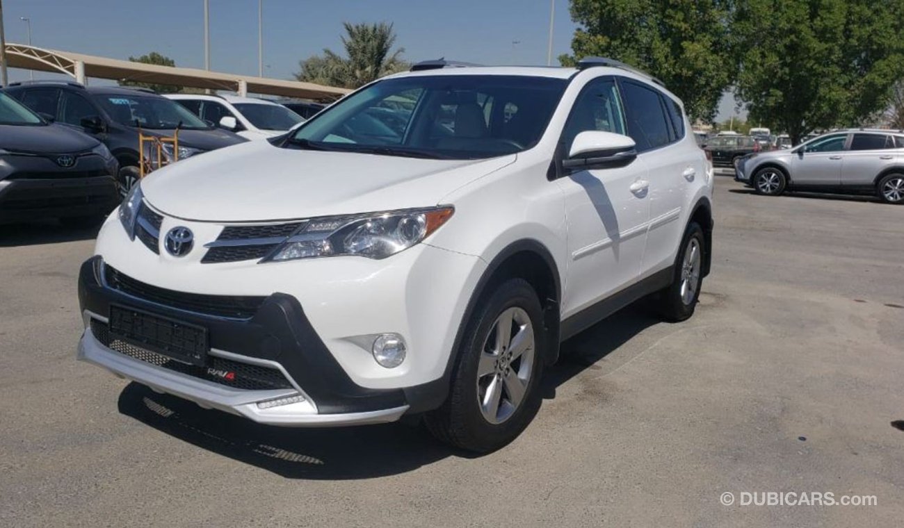 Used Toyota RAV4 2015 for sale in Dubai - 368864