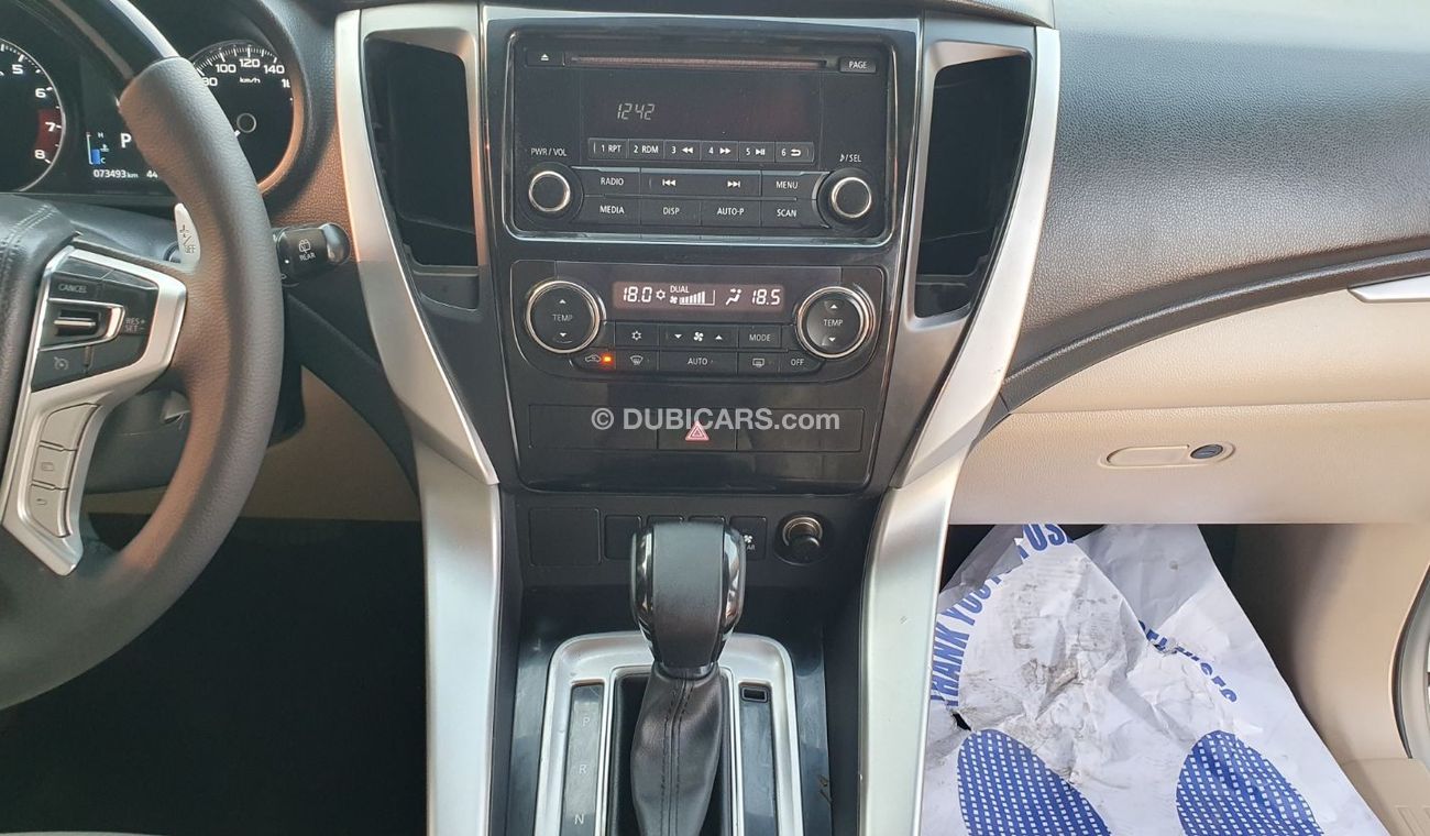 Used Mitsubishi Montero LEFT HAND 2017 for sale in Dubai - 644228