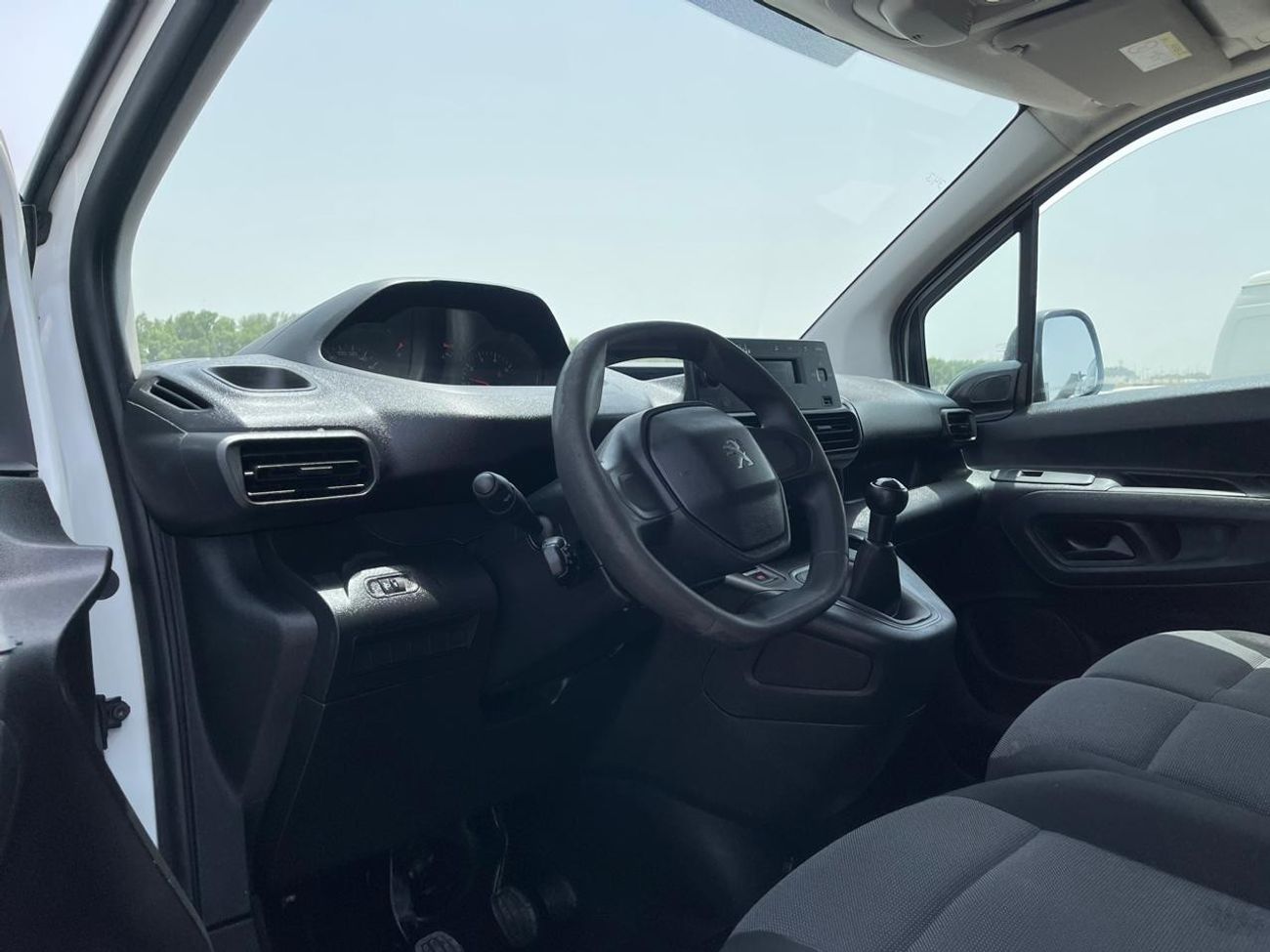 Used Peugeot Partner 2020 I Van I Ref#343 2020 for sale in Sharjah - 772247