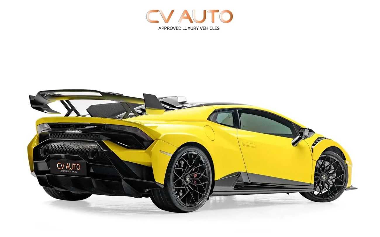 Used Lamborghini Huracan STO - GCC Spec 2022 for sale in Dubai - 860912