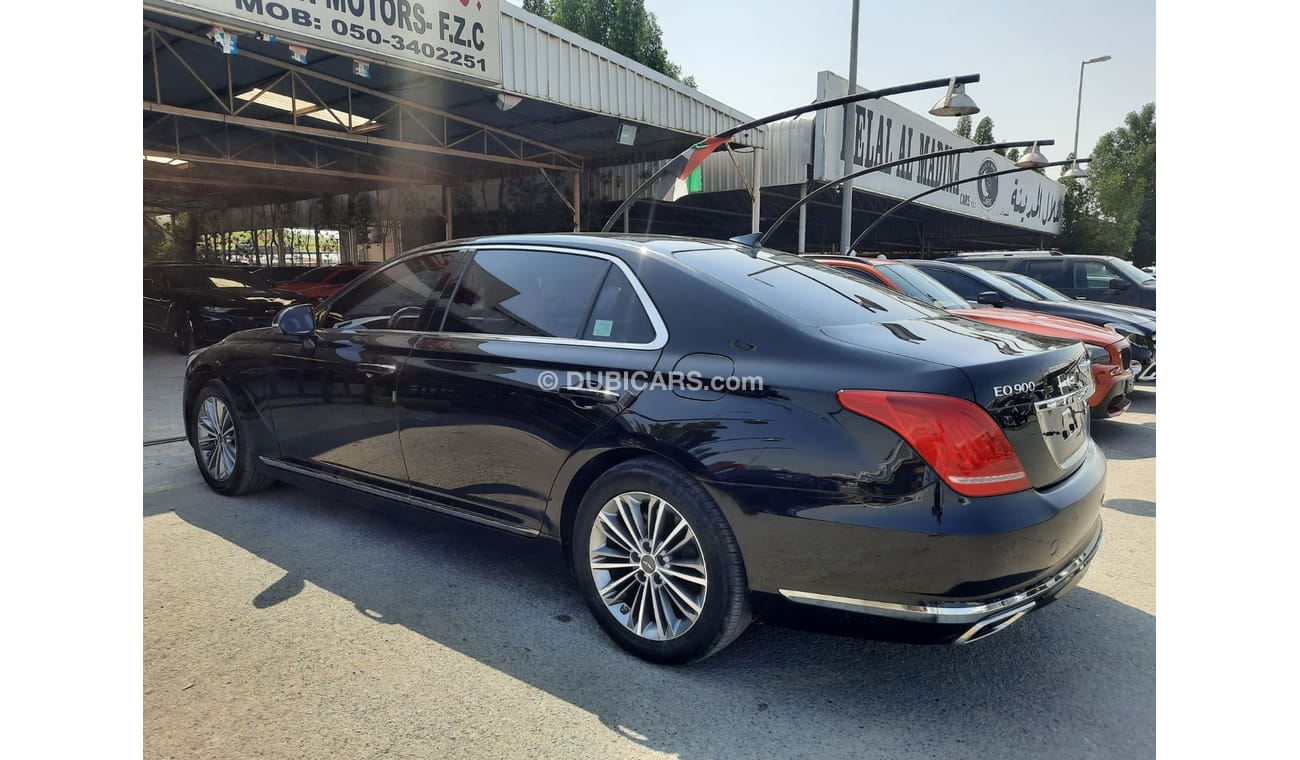 Used Genesis g90 2016 v6 2016 for sale in Dubai - 601635