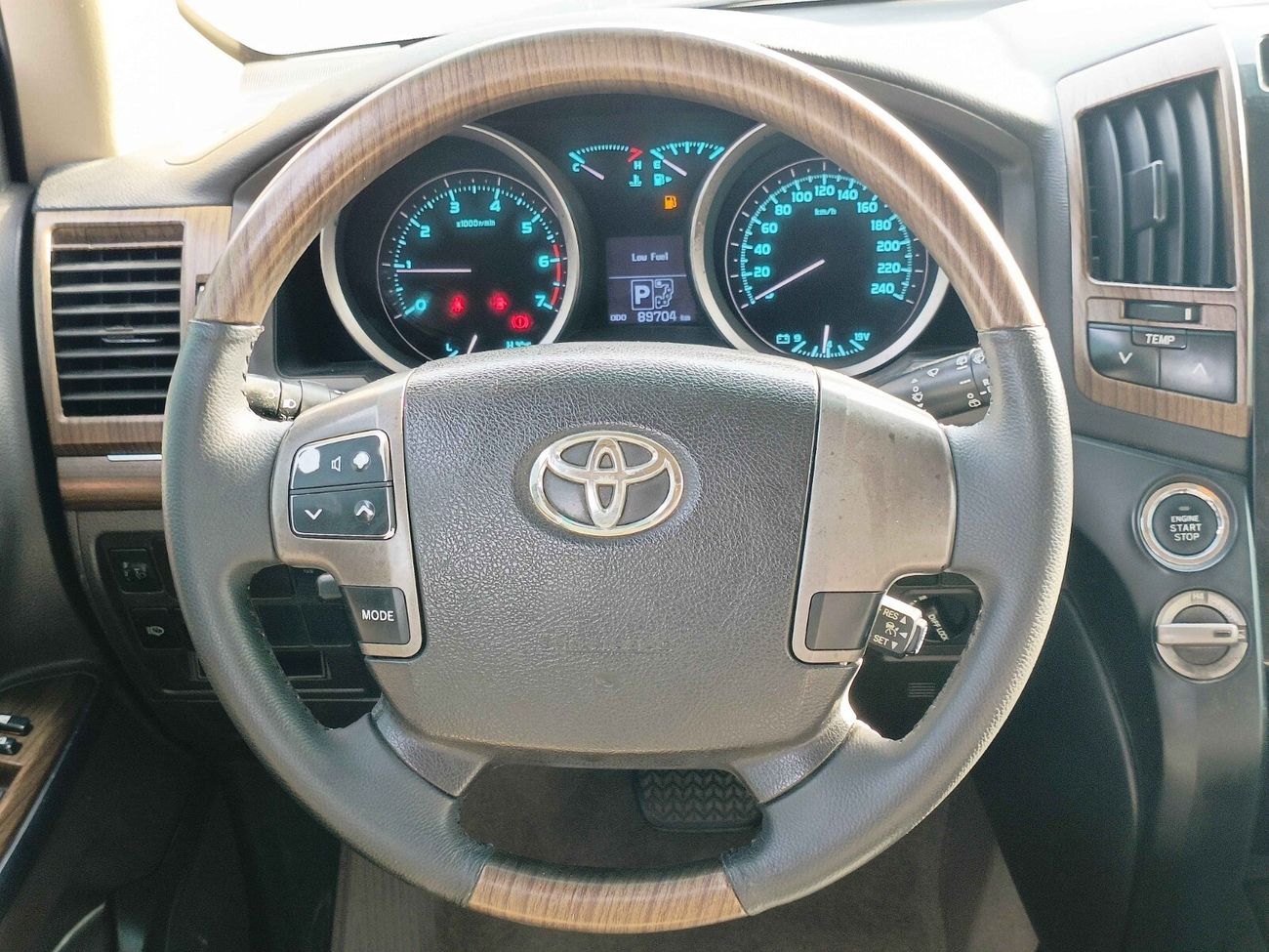 Used Toyota Land Cruiser VXR BIG ENGINE/ SHAPE 2021/ FULL OPTION ...