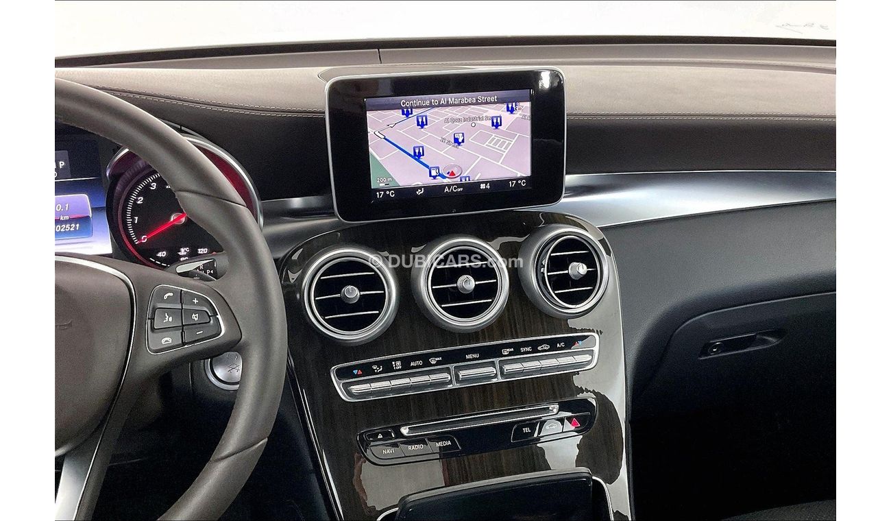 مستعملة مرسيدس بنز GLC 250 Standard 2017 للبيع في دبي - 651674