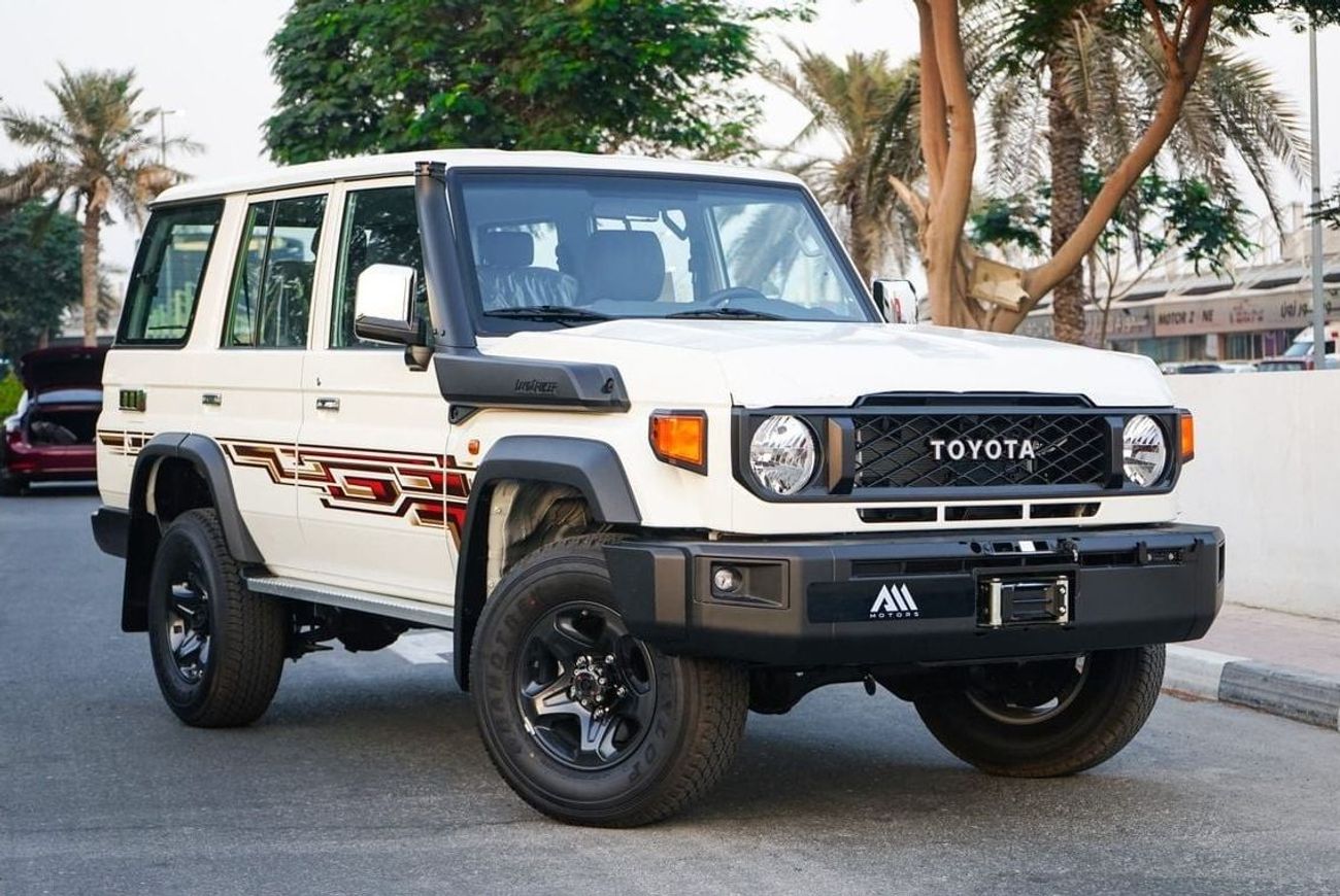 New Toyota Land Cruiser Hard Top LC76 | Hard Top (5 Doors) | 4.0 L | V6 | Petrol | M/T | High ...
