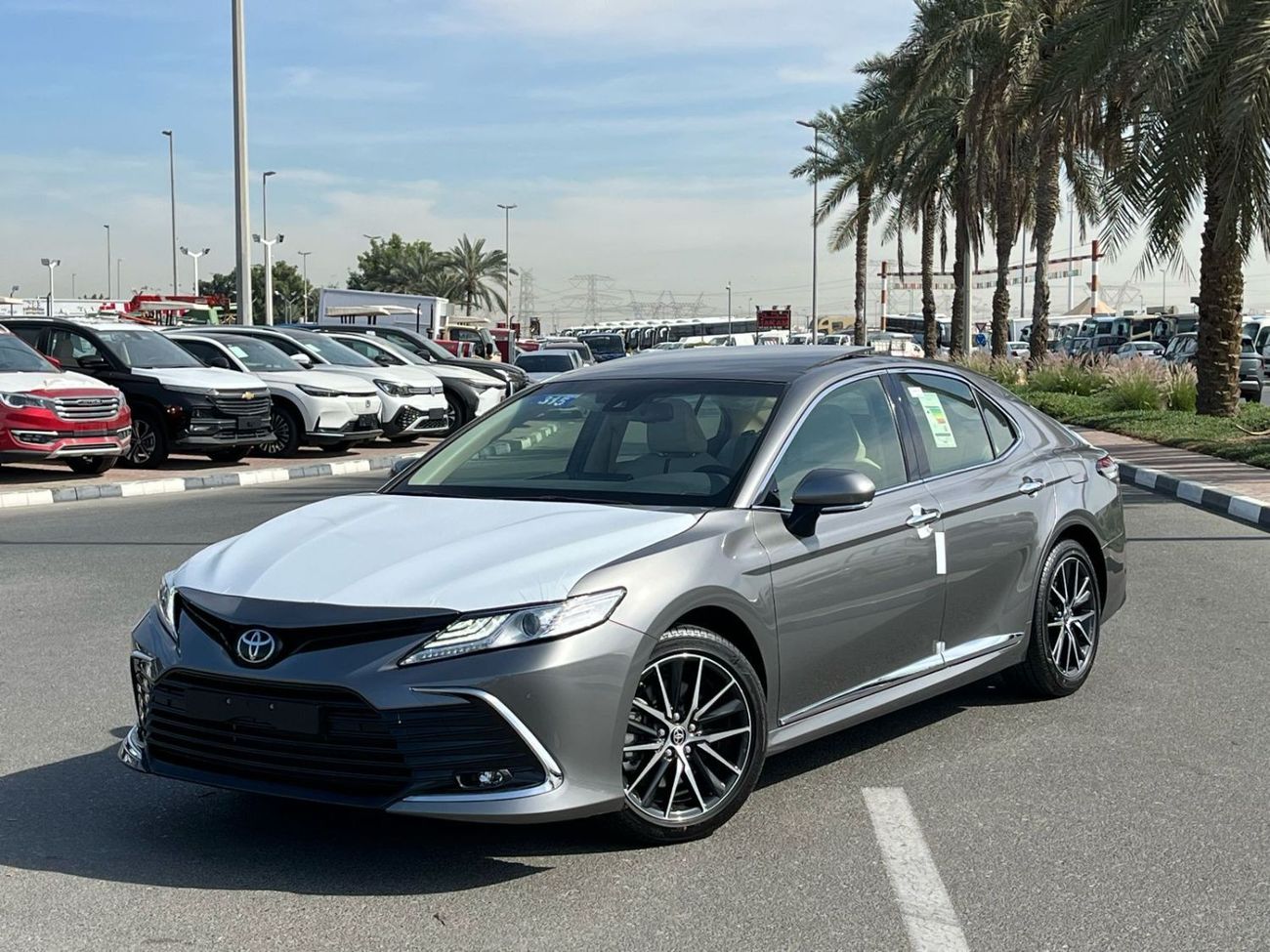 New Toyota Camry LIMITED 3.5L 2023 for sale in Dubai - 707790