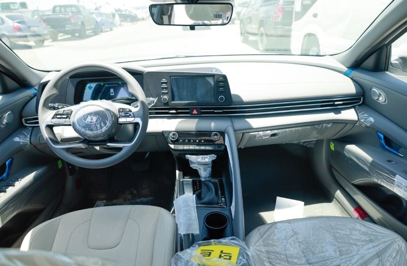 New Hyundai Elantra LUXURY AUTO, 1.6L PETROL, SUNROOF, 2024 MY 2024 for ...