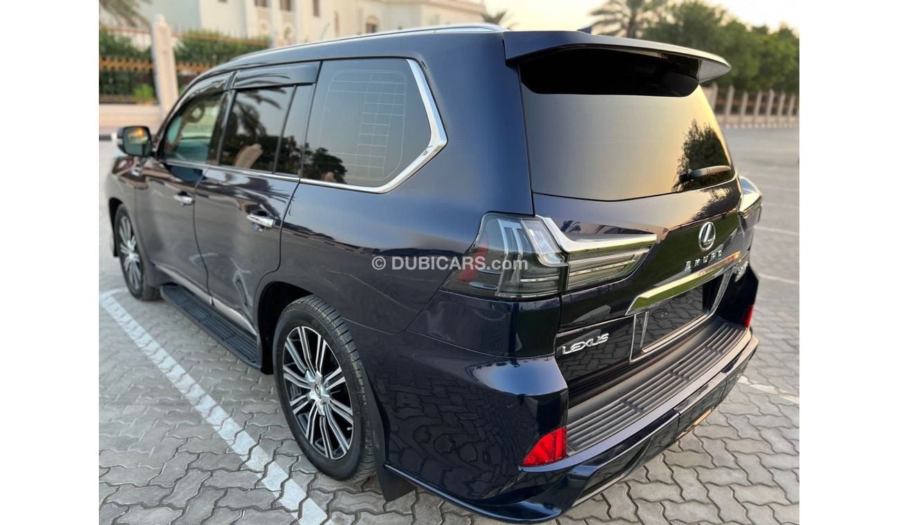Used Lexus LX 570 Full option 2020 for sale in Dubai - 581760