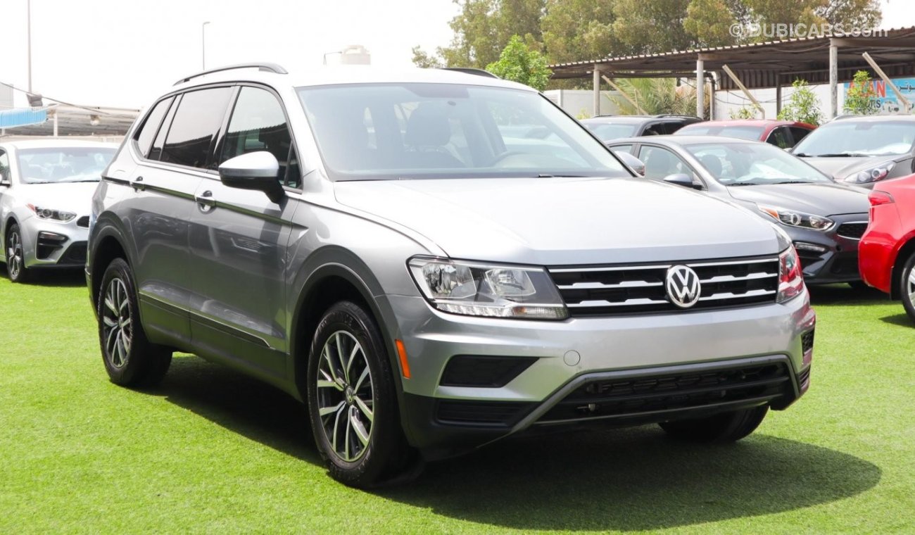 Used Volkswagen Tiguan SEL 2021 for sale in Dubai - 522393