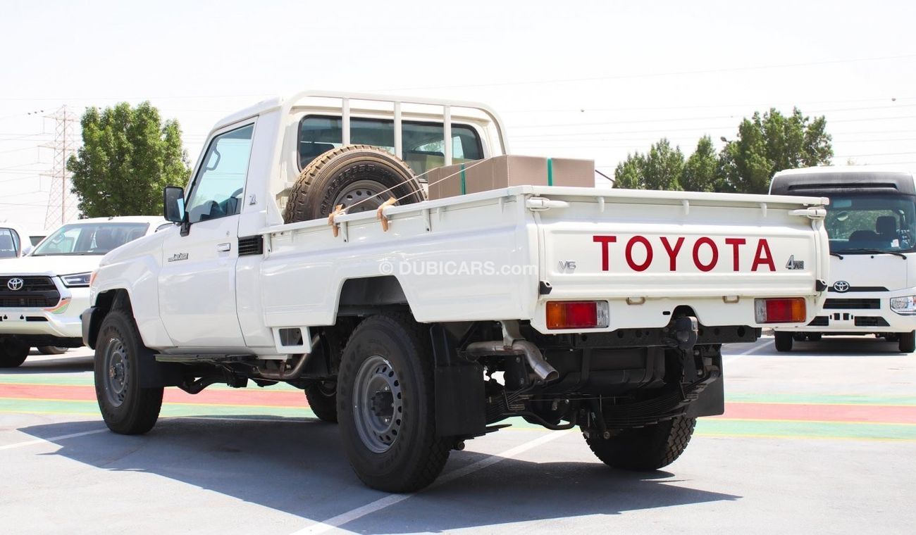 New Toyota Land Cruiser Pick Up TOYOTA LC 79 4.0 V6 2022 for sale in Dubai - 546423