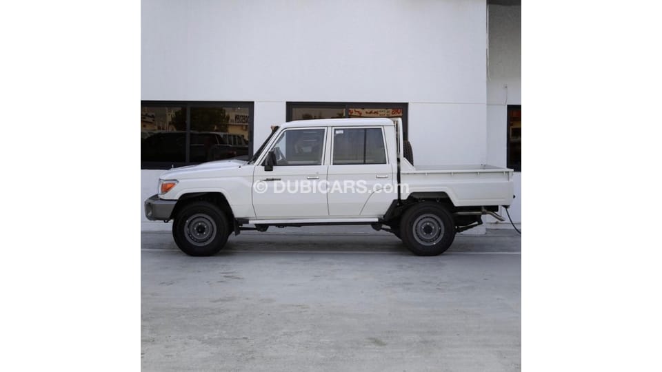New Toyota Land Cruiser Pick Up DC 4.2 2022 for sale in Dubai - 682866