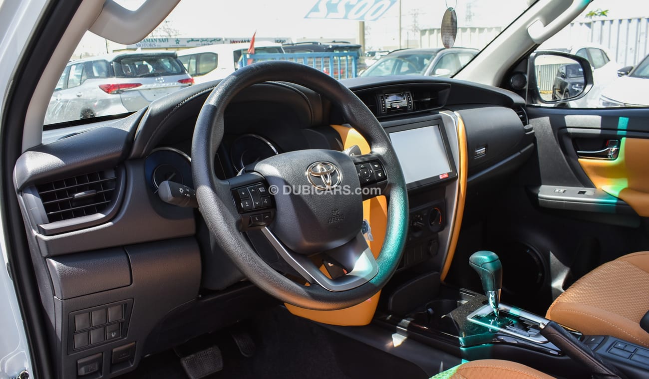 New Toyota Fortuner GX 2.7L Petrol 2023 for sale in Dubai - 608697