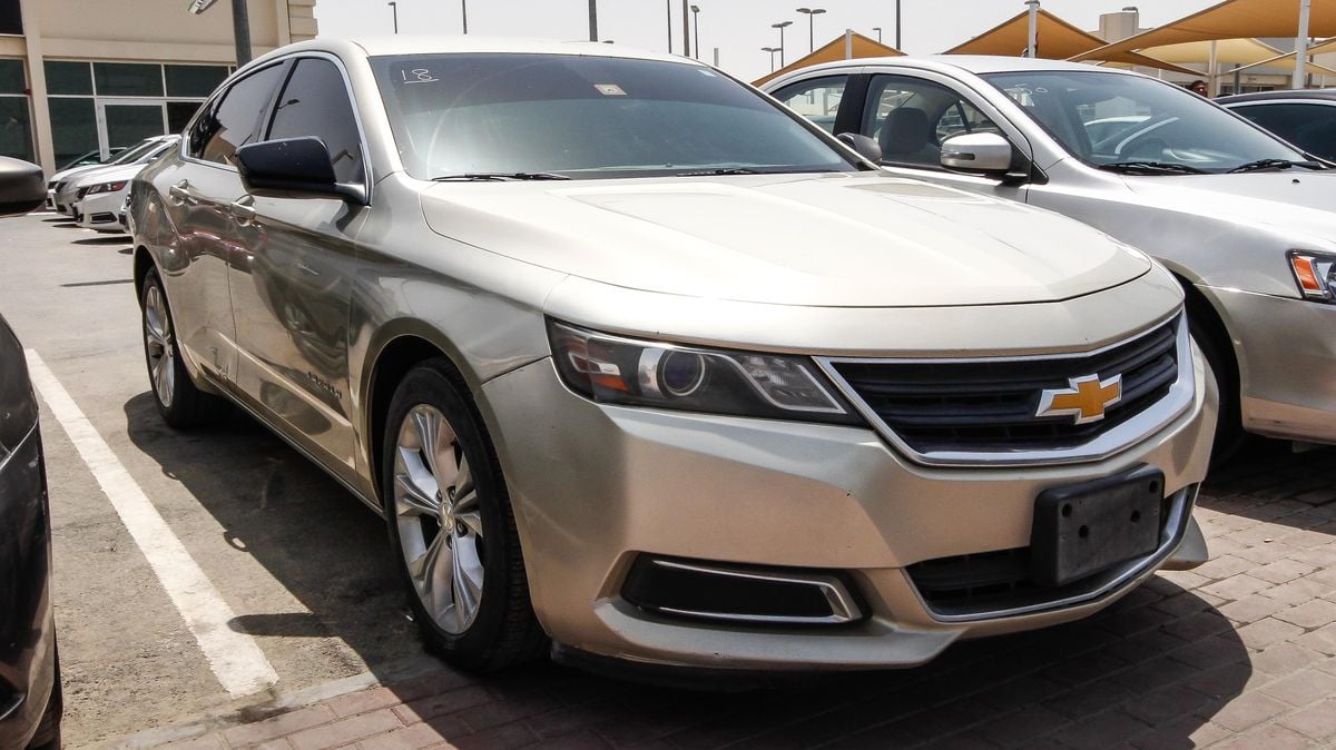 Chevrolet Impala for sale: AED 43,000. Gold, 2014