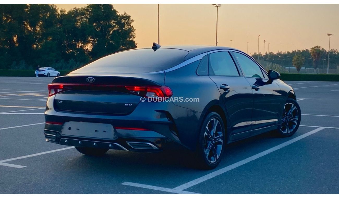 Used Kia K5 LXS Full option 2021 for sale in Sharjah - 668827