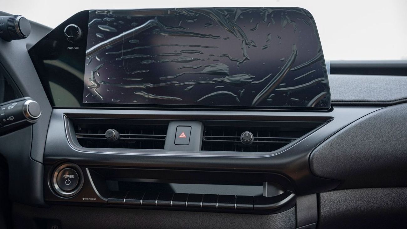 New Lexus UX250h 2.0L HYBRID - WHITE: SUNROOF, HUD, WIRELESS CHARGER ...