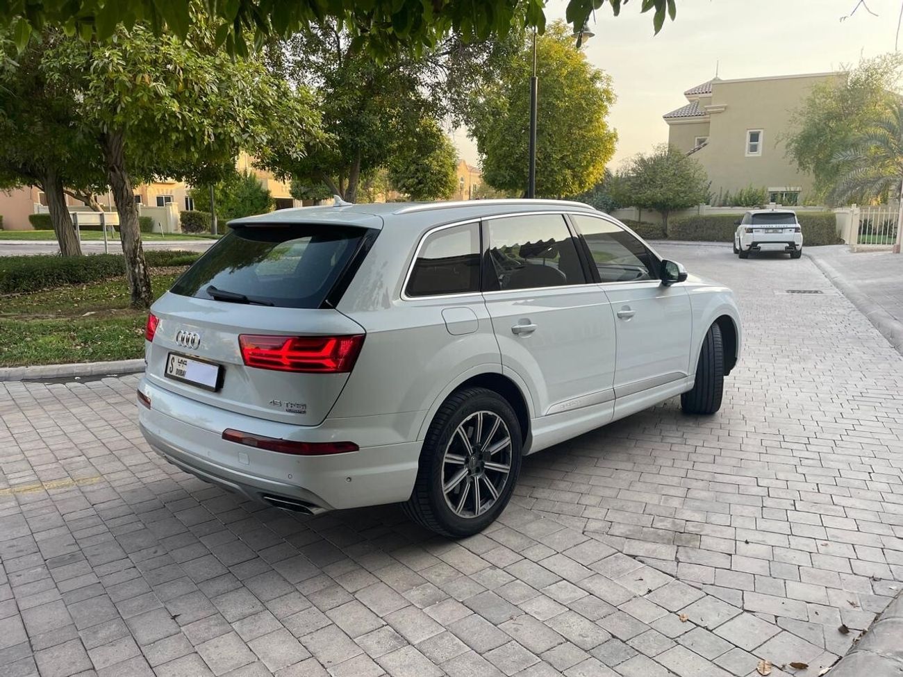 Used Audi Q7 45 TFSI Quattro - Service Contract & New Tyres 2016 for sale in Dubai - 763934