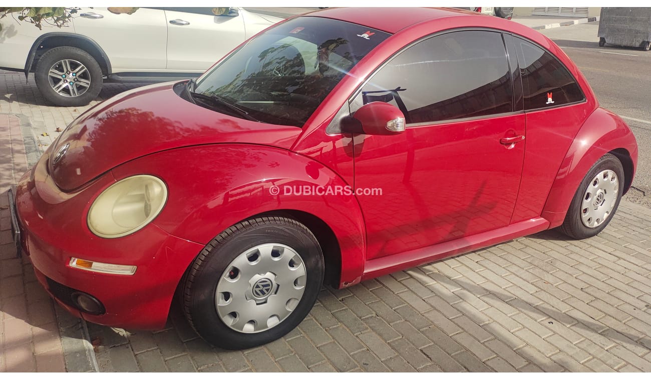Used Volkswagen Beetle 1.6L 2010 for sale in Dubai - 649927
