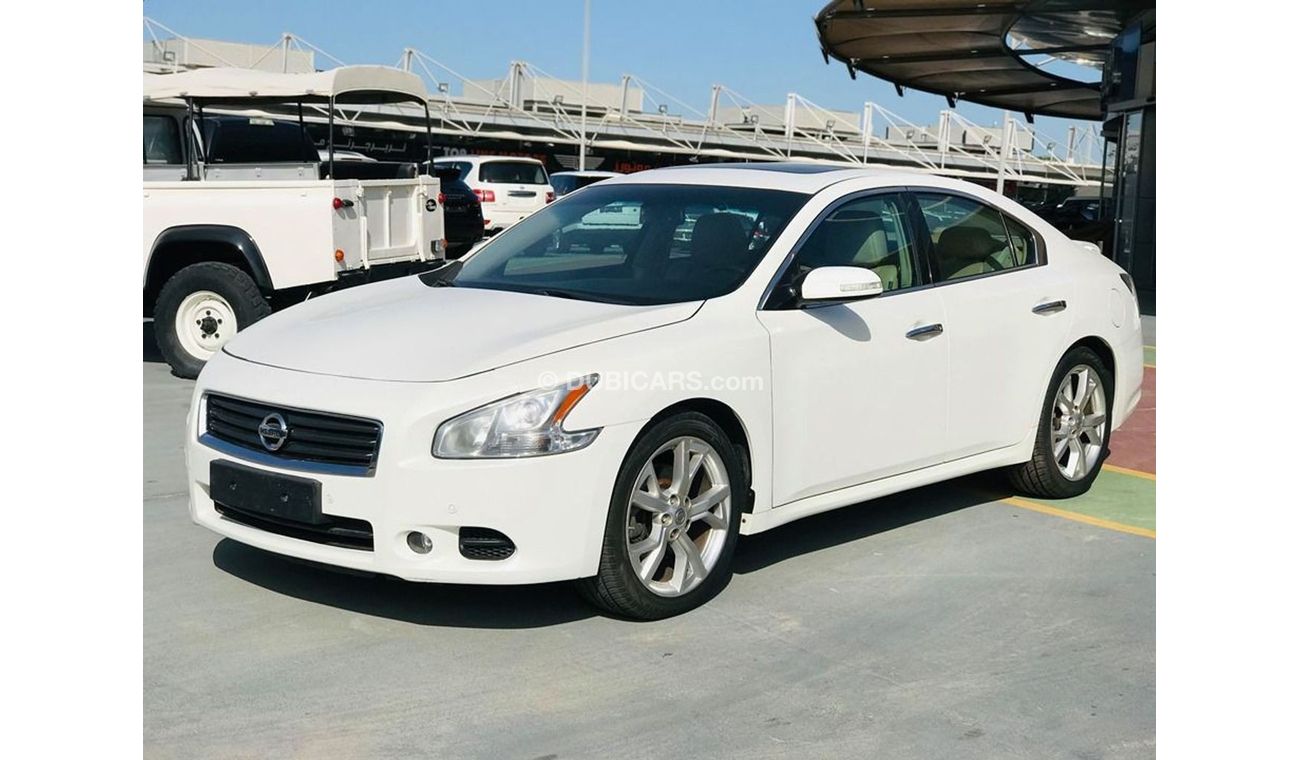 Used Nissan Maxima SV 2014 for sale in Dubai - 300775